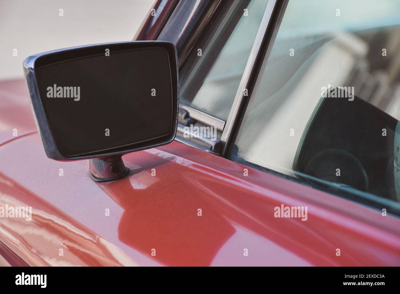 Vintage car mirror hi-res stock photography and images - Alamy
