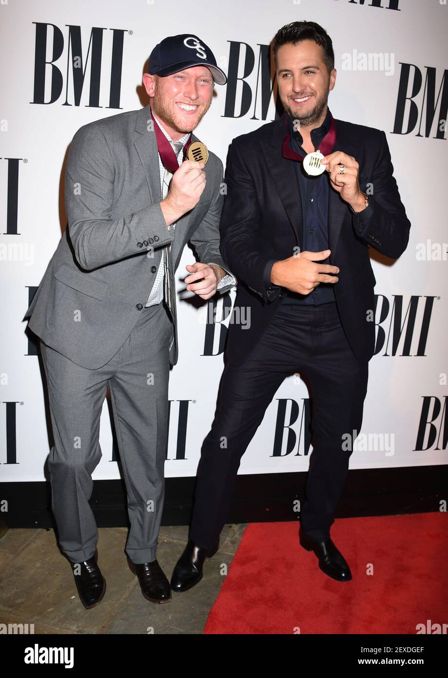 03 November 2015 - Nashville, Tennessee - Cole Swindell, Luke Bryan ...