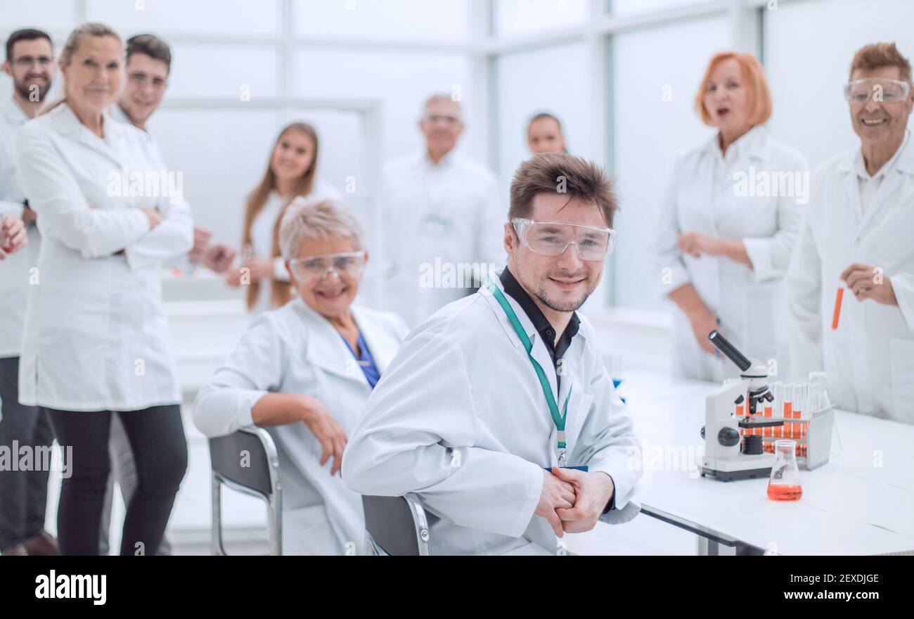 group of researchers at the workplace in the laboratory Stock Photo - Alamy
