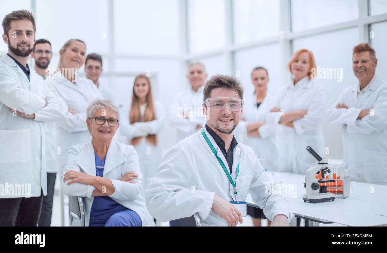 group of doctors and scientists standing in the laboratory Stock Photo ...