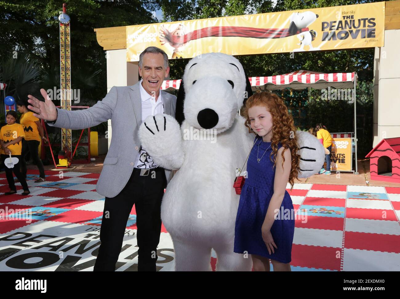 MIAMI, FLORIDA - NOVEMBER 5: Steve Martino, Snoopy and Francesca ...