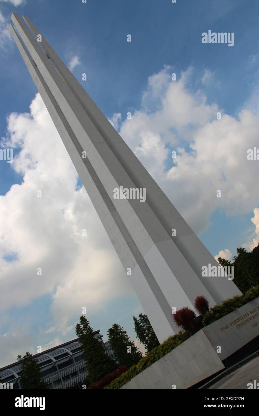 civilian war memorial in singapore Stock Photo - Alamy