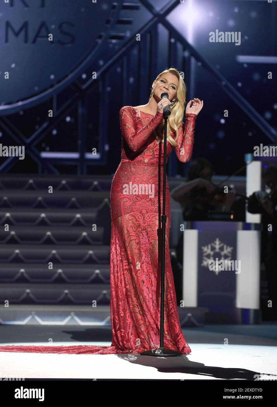 07 November 2015 - Nashville, Tennessee - Kelsea Ballerini. 2015 CMA ...