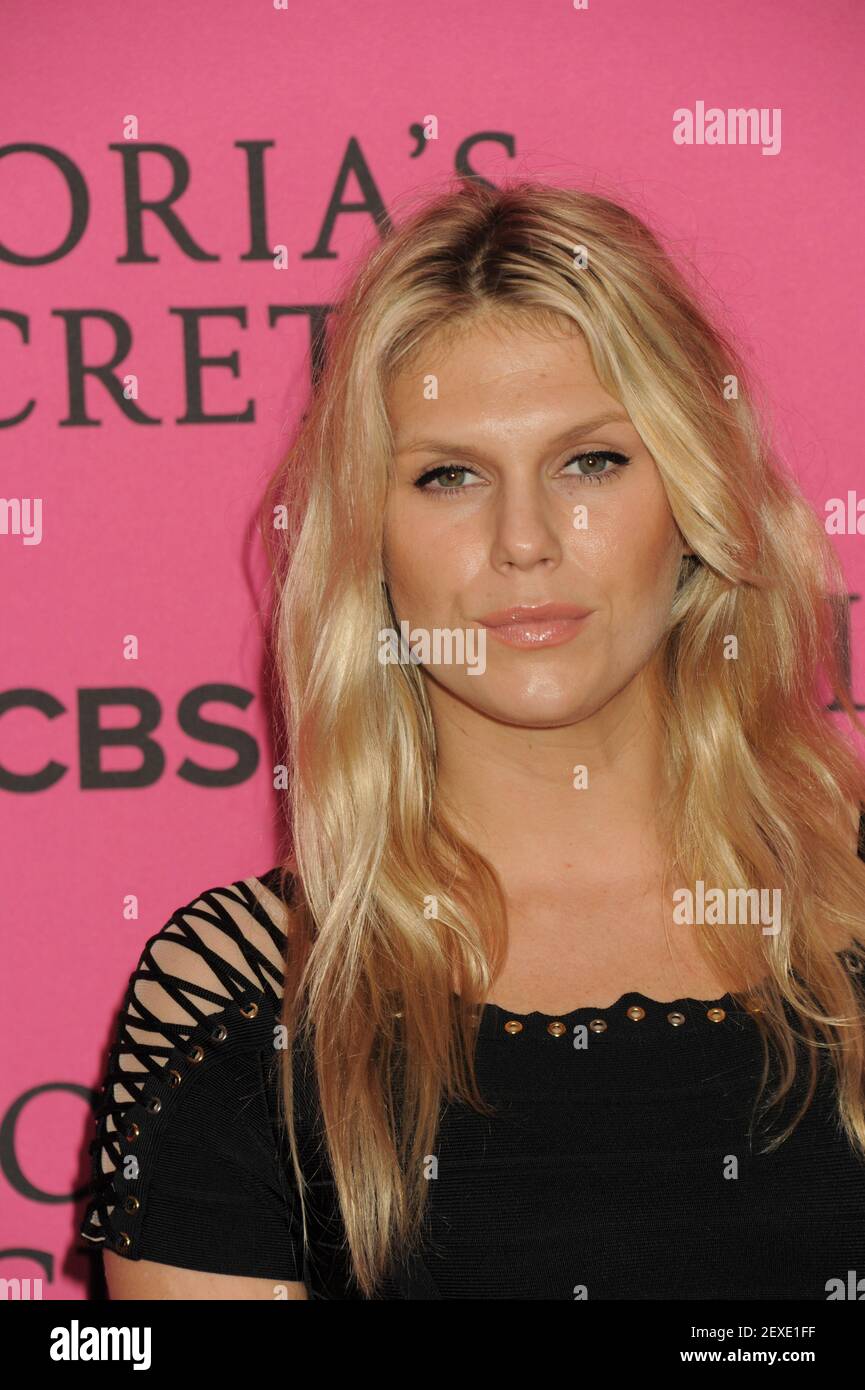 Alexandra Richards attends the 2015 Victoria's Secret Fashion Show ...