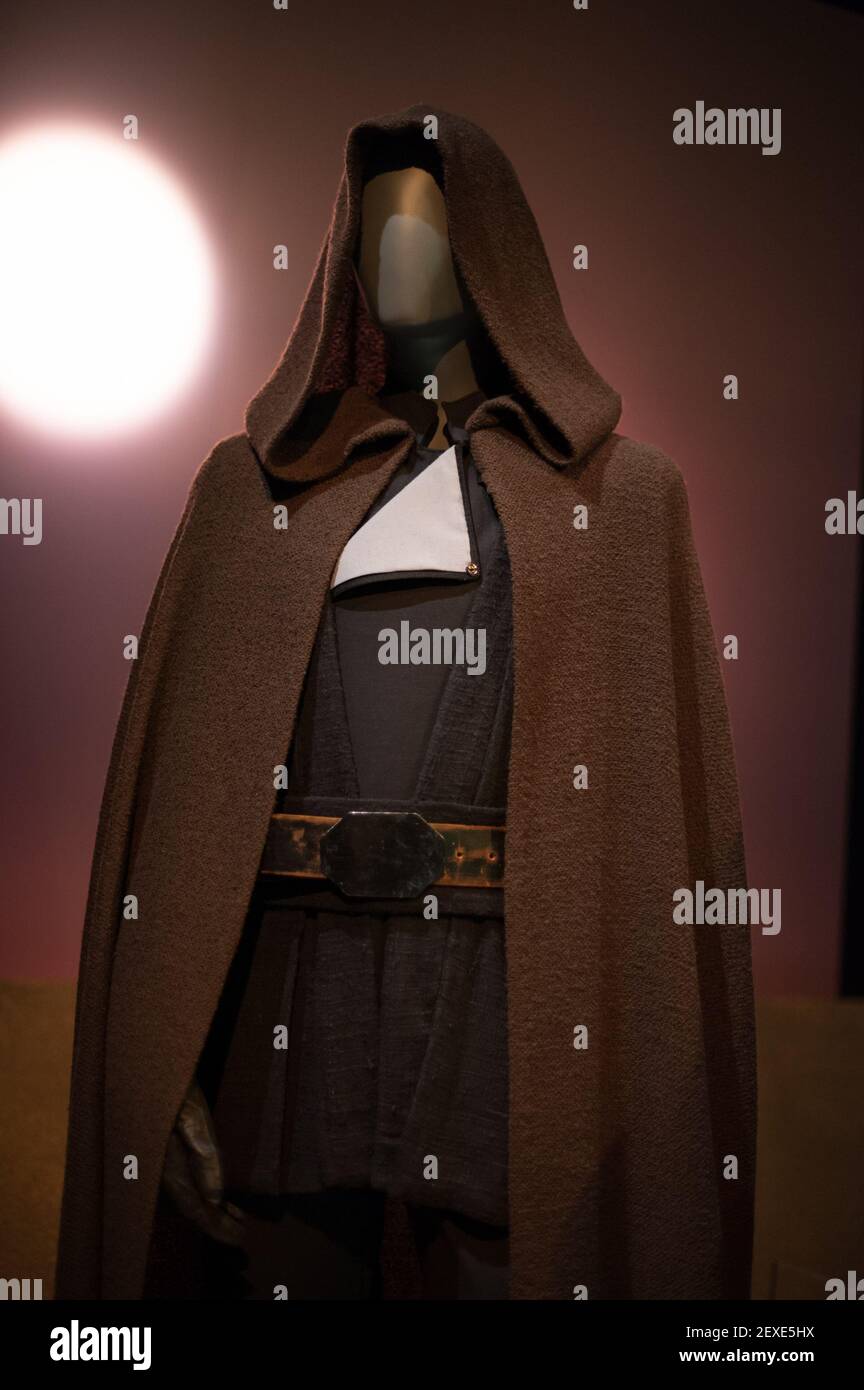 Luke Skywalker Jedi Robe from Return of the Jedi. Star Wars and the ...