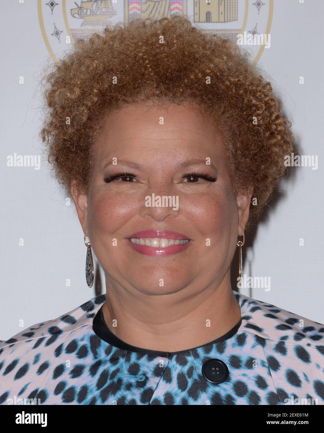 13 November - Los Angeles, Ca - Debra Lee. Arrivals for the YWCA ...