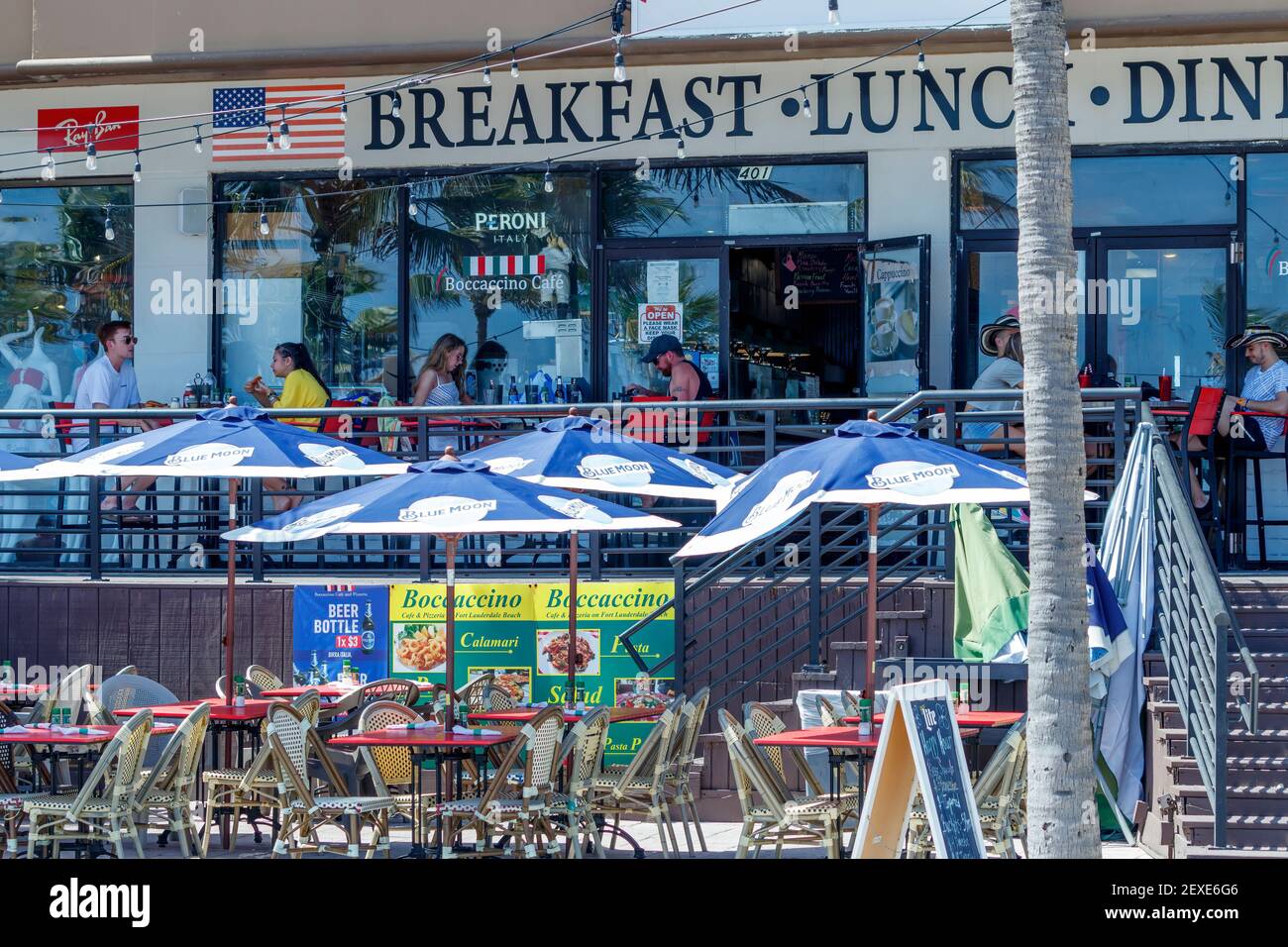 Spring Break 2021 on Fort Lauderdale Beach Stock Photo - Alamy