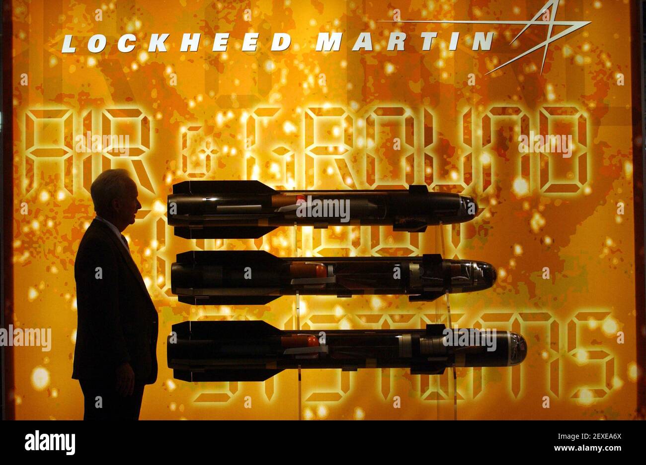 Lockheed martin stand hi-res stock photography and images - Alamy