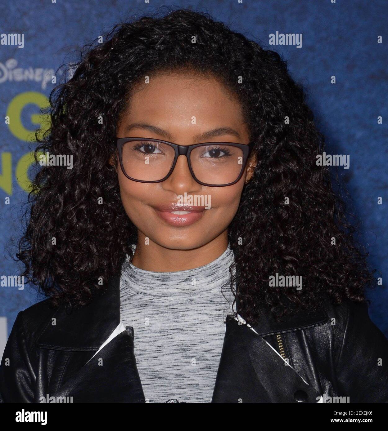 17 November - Hollywood, Ca - Yara Shahidi. Arrivals for the Premiere ...