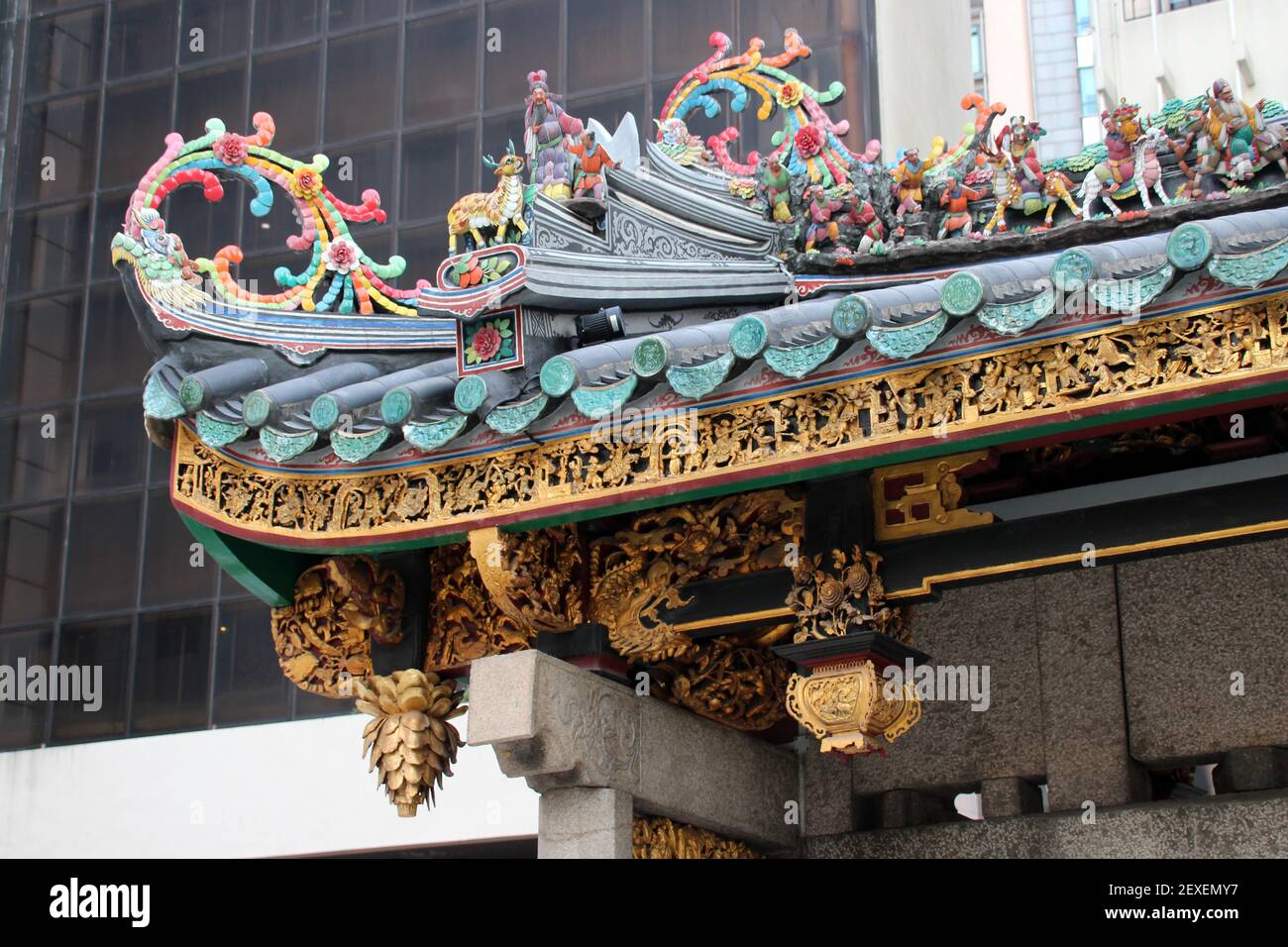 chinese temple (wak hai cheng bio) in singapore Stock Photo - Alamy