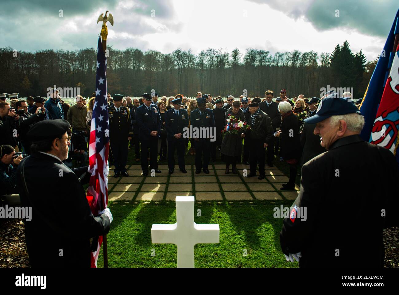 U.S. and European veterans pay tribute at the grave of U.S. Army Gen ...