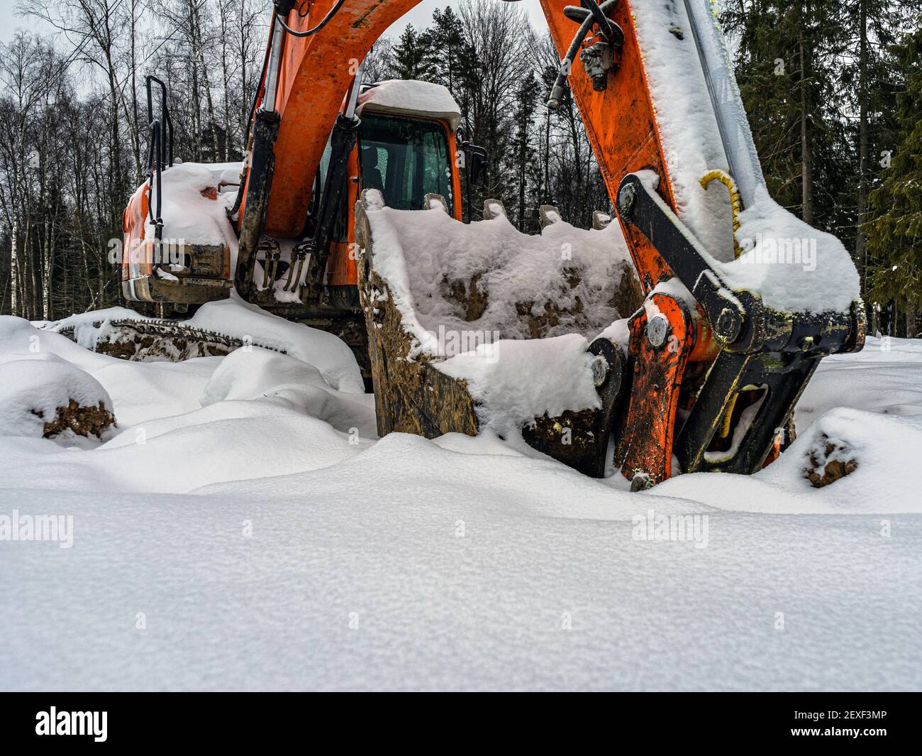 Large hydraulic excavator hi-res stock photography and images - Alamy