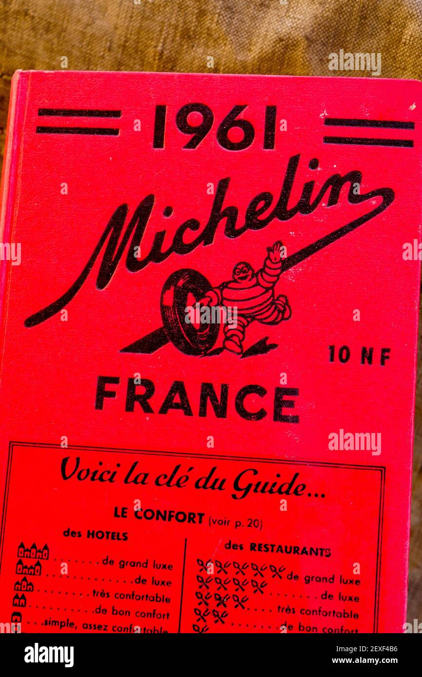 Vintage Michelin red Guide, France Stock Photo - Alamy