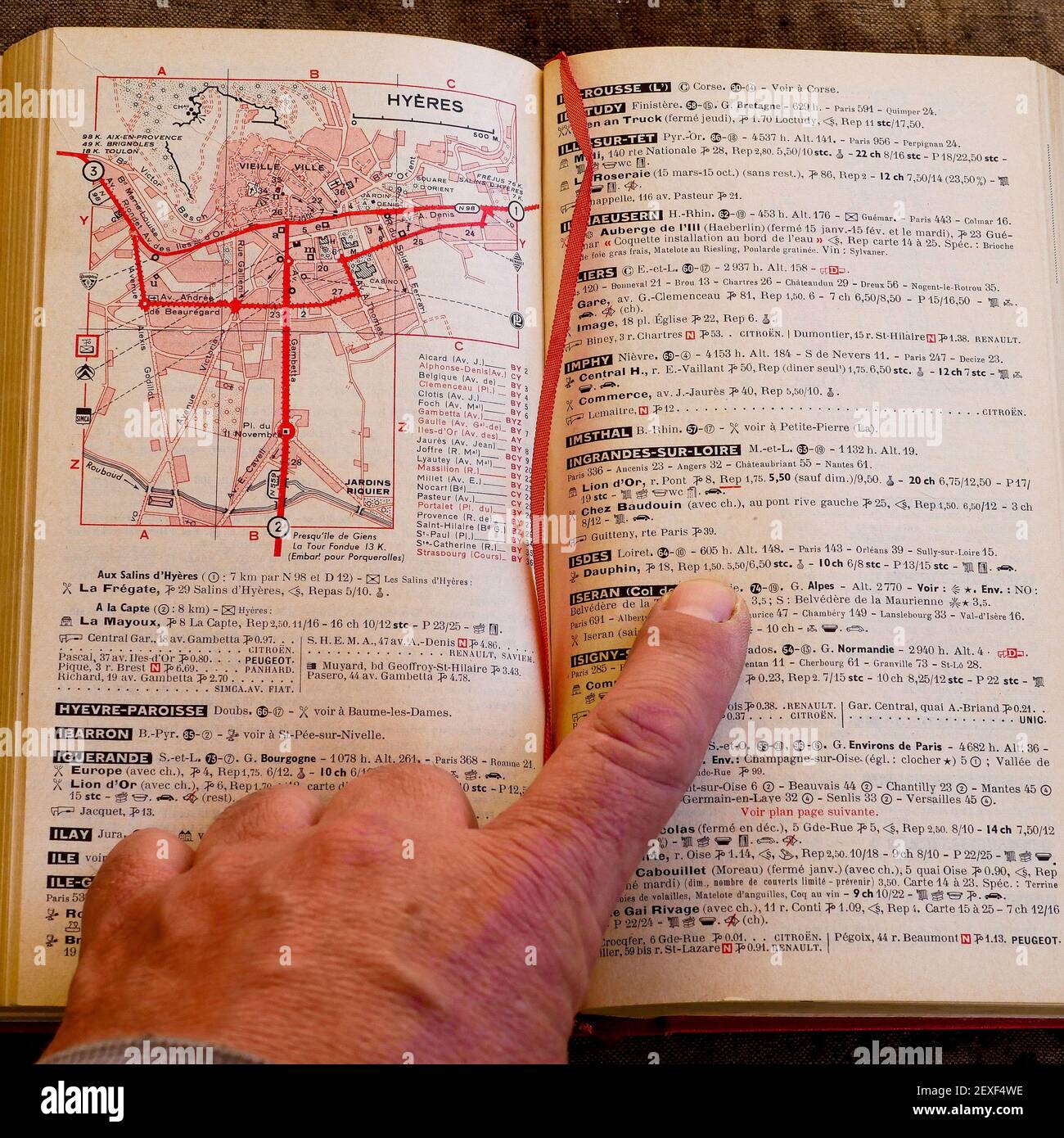Vintage Michelin red Guide, France Stock Photo - Alamy