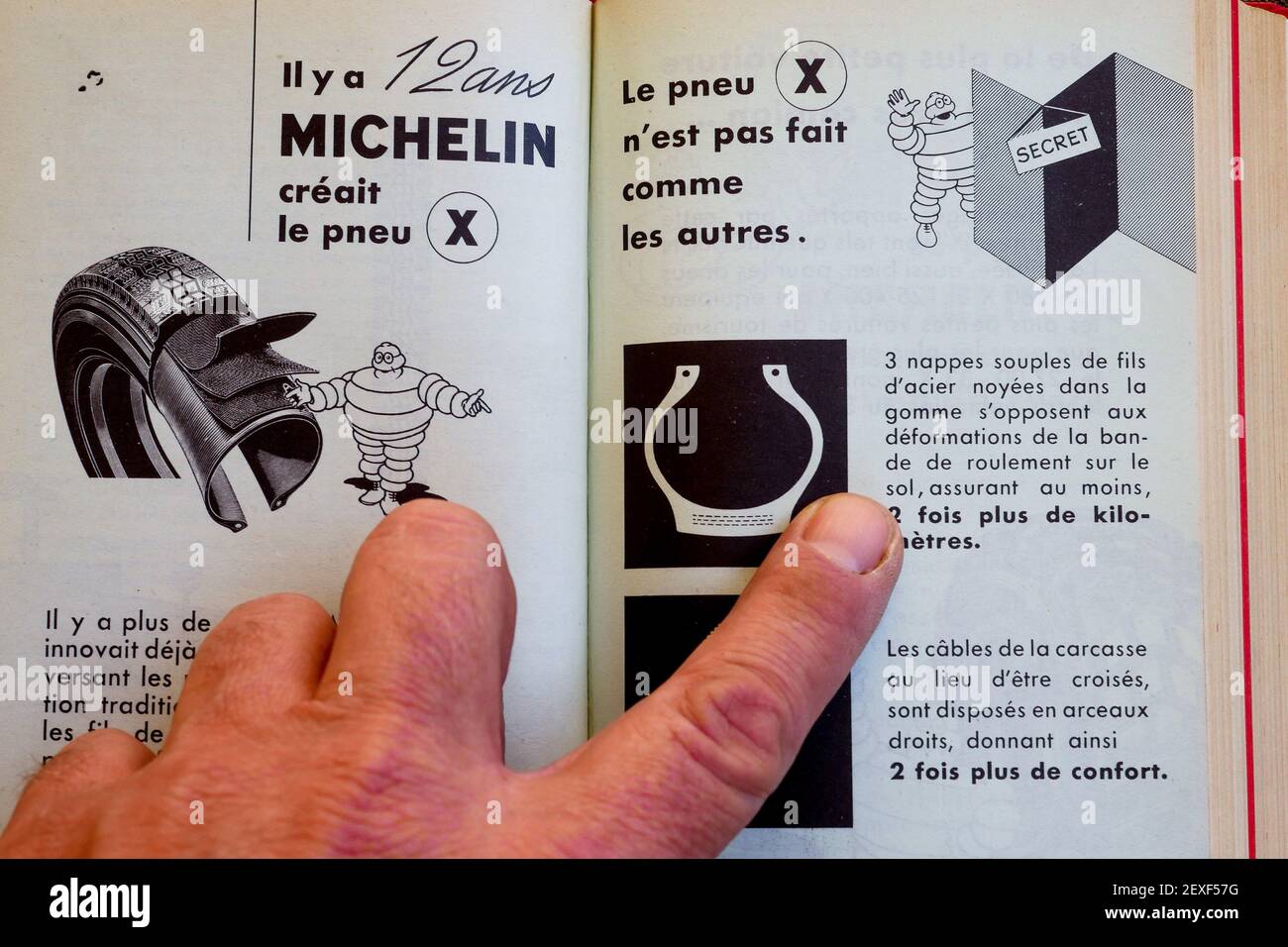 Vintage Michelin red Guide, France Stock Photo - Alamy
