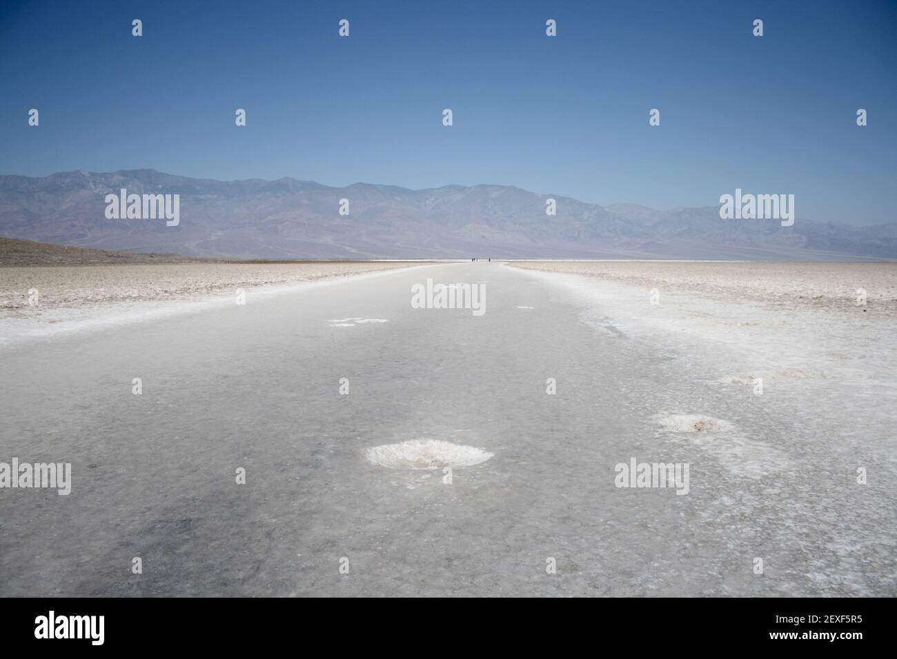 Desert wide angle hi-res stock photography and images - Alamy