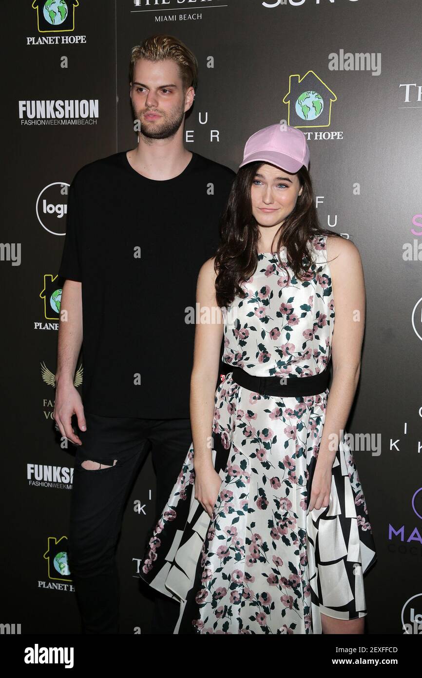 MIAMI BEACH, FLORIDA. NOVEMBER 6: Tucker Halper and Sophie Hawley-Weld ...
