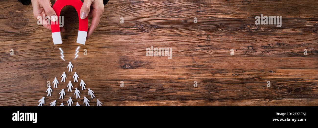 Magnet attract hand hi-res stock photography and images - Alamy