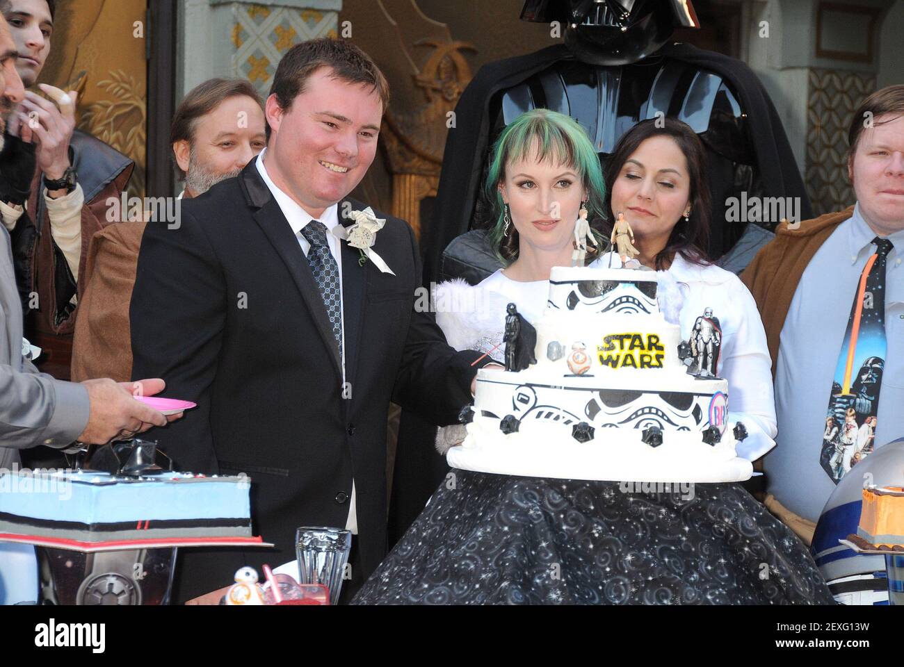 17 December 2015 - Hollywood, California - Andrew Porters, Caroline ...