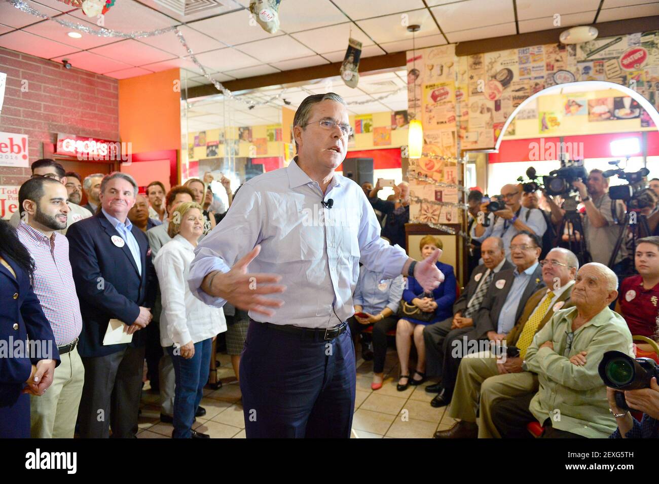 HIALEAH, FL - DECEMBER 28: Republican presidential candidate and former ...