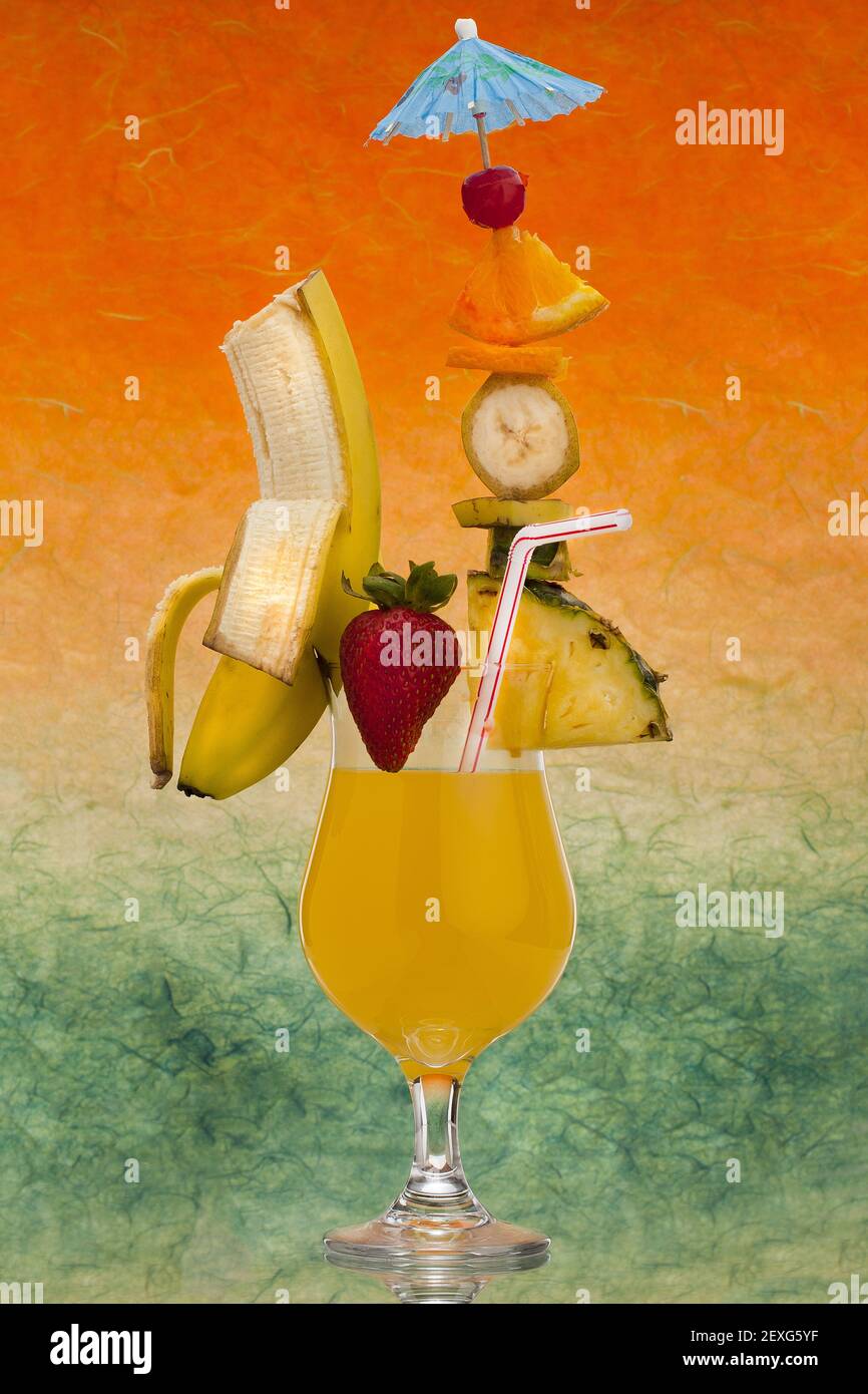 Distorted Fruit High Resolution Stock Photography and Images - Alamy