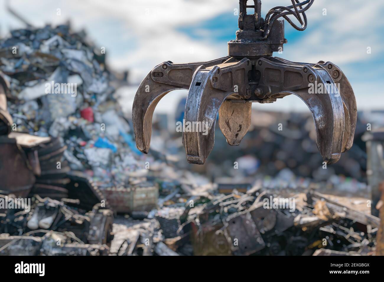 Dump site waste crane hi-res stock photography and images - Alamy