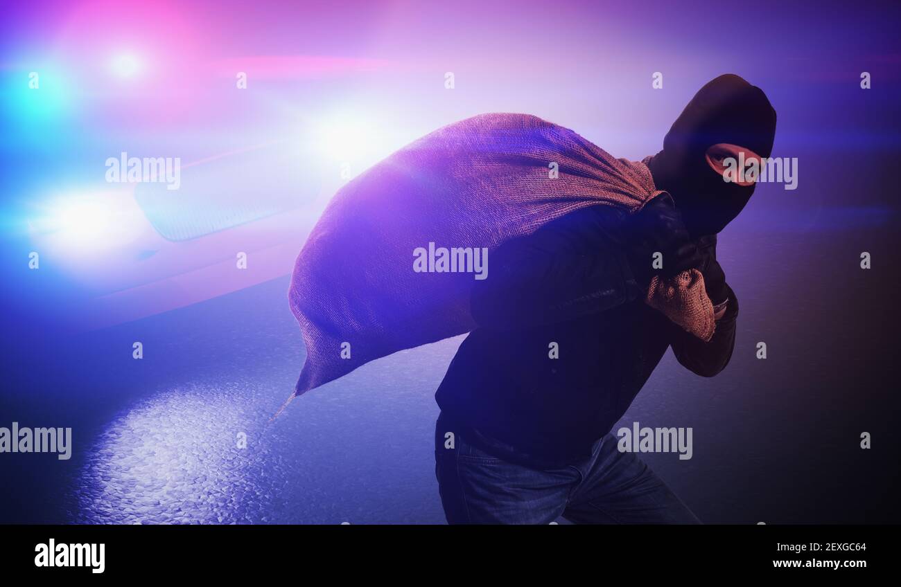 Robbery running loot hi-res stock photography and images - Alamy
