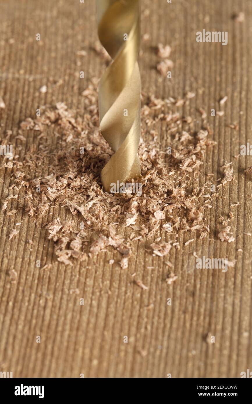 Drilling hole in plywood wood hi-res stock photography and images - Alamy