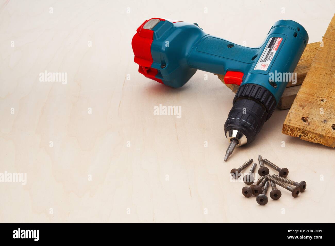 Hardware drill hi-res stock photography and images - Alamy