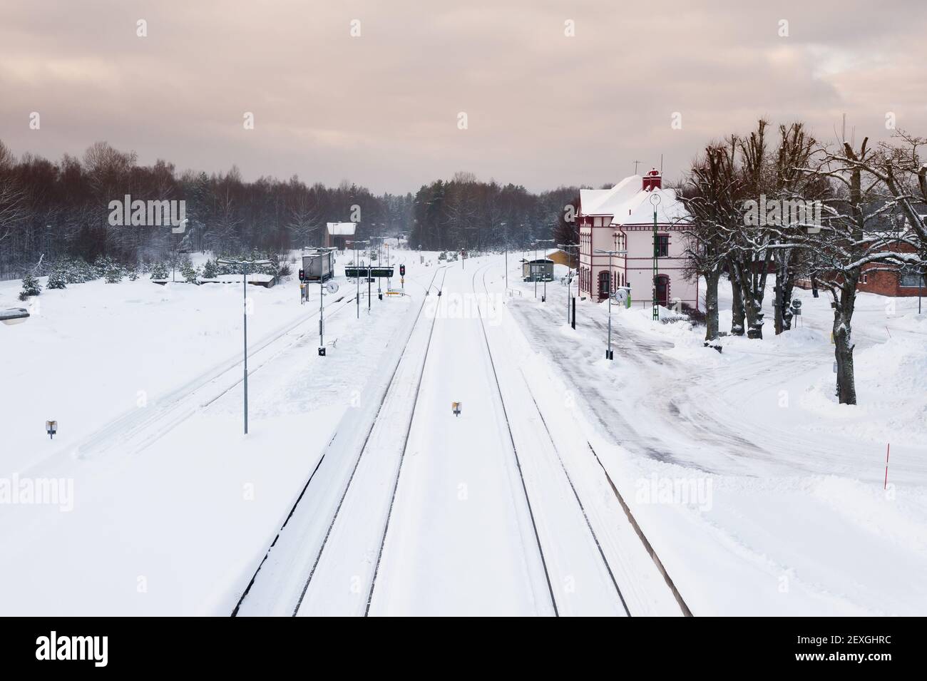 Railway station in winter Stock Photo - Alamy