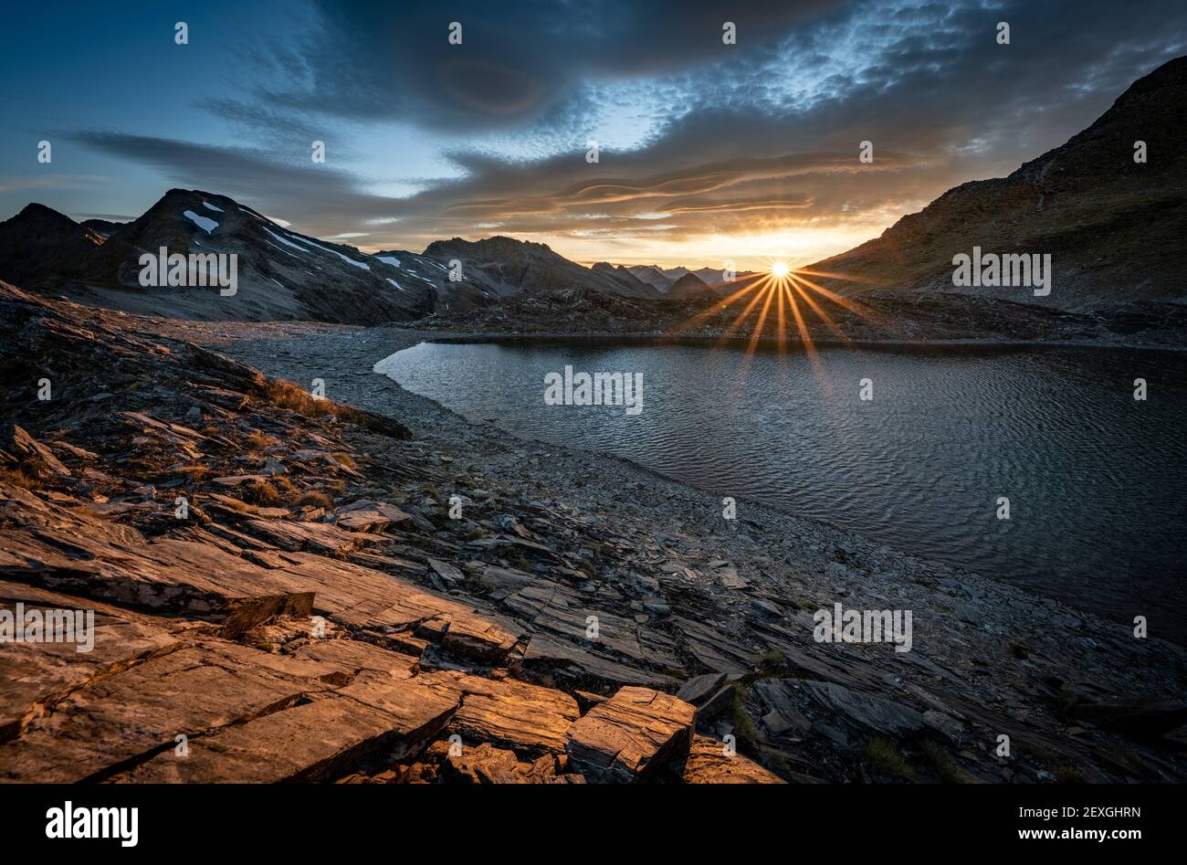 A mesmerizing scenery of the New Zealand Southern Alps Stock Photo - Alamy