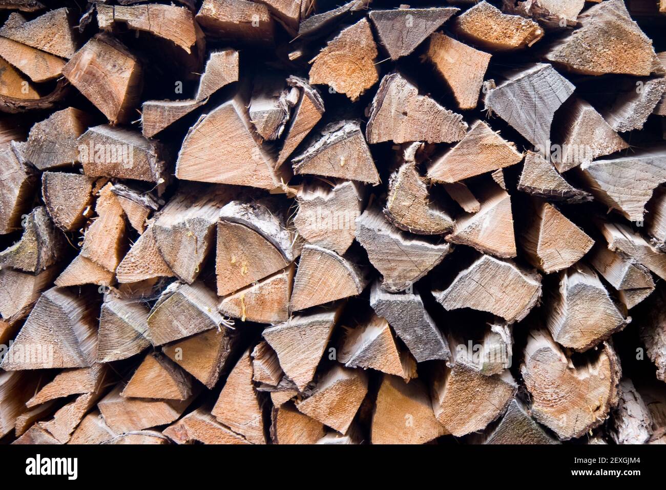 Stacking logs hi-res stock photography and images - Alamy