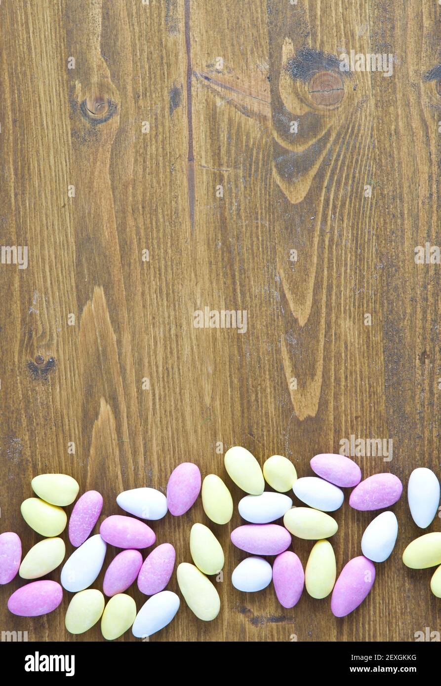 Rustic background with easter eggs Stock Photo - Alamy