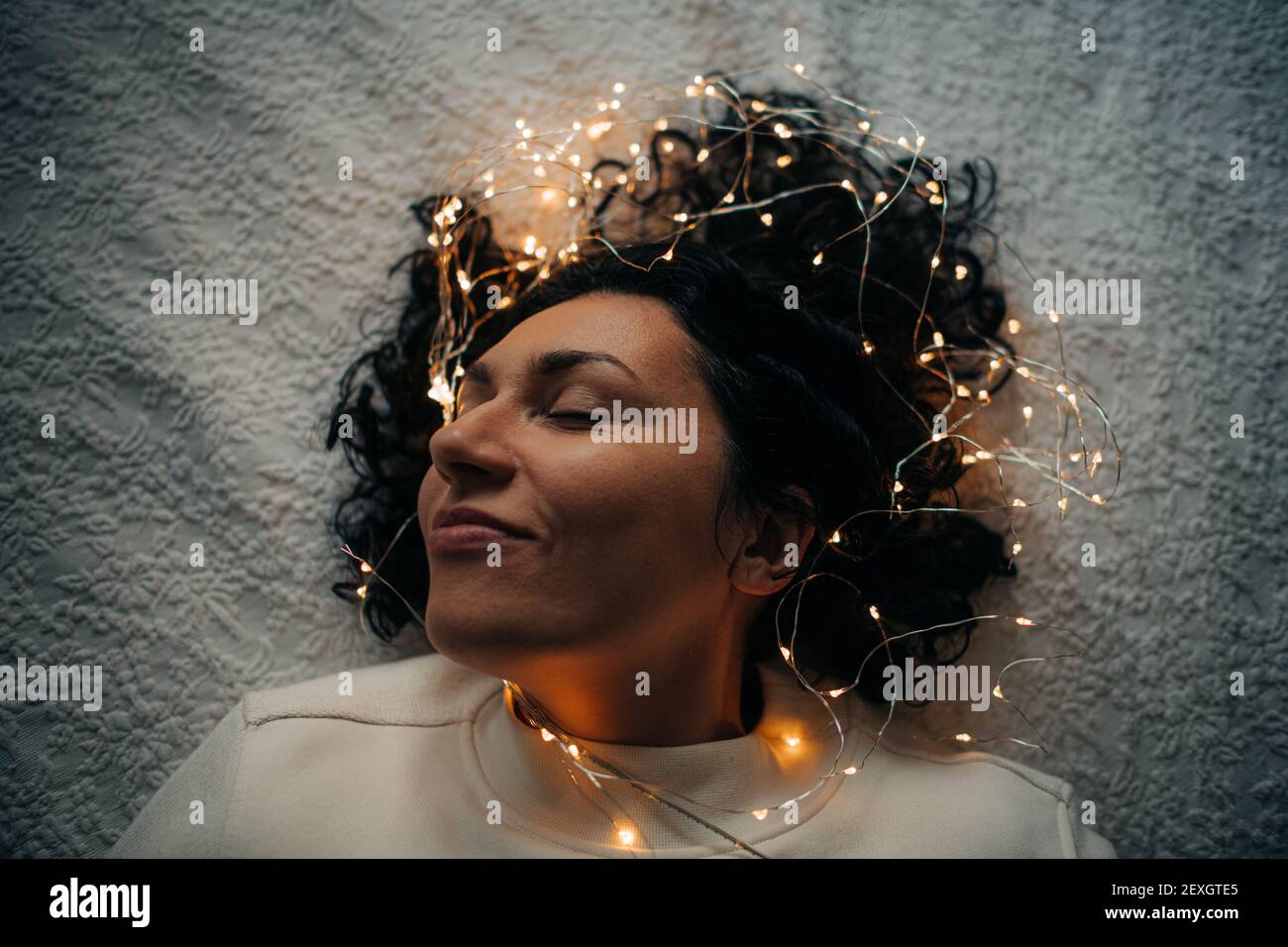 Tangled string hi-res stock photography and images - Alamy