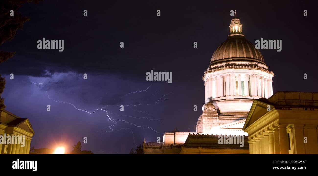 Capital Storm Olympia Dome Lightning Stock Photo - Alamy