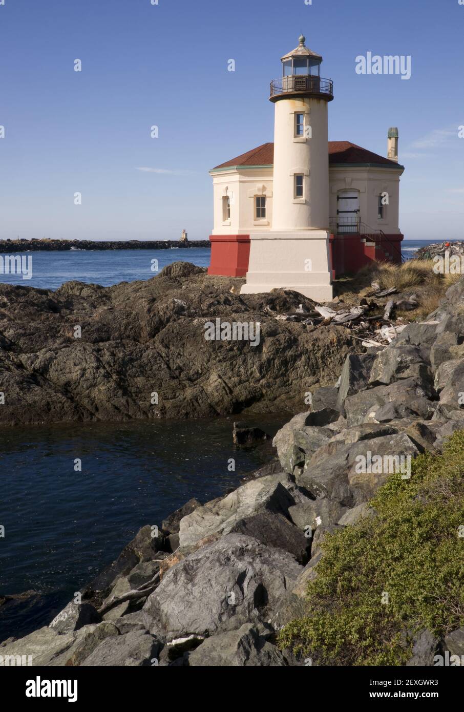Coquille River Lighthouse Rocky Point Vertical Stock Photo - Alamy