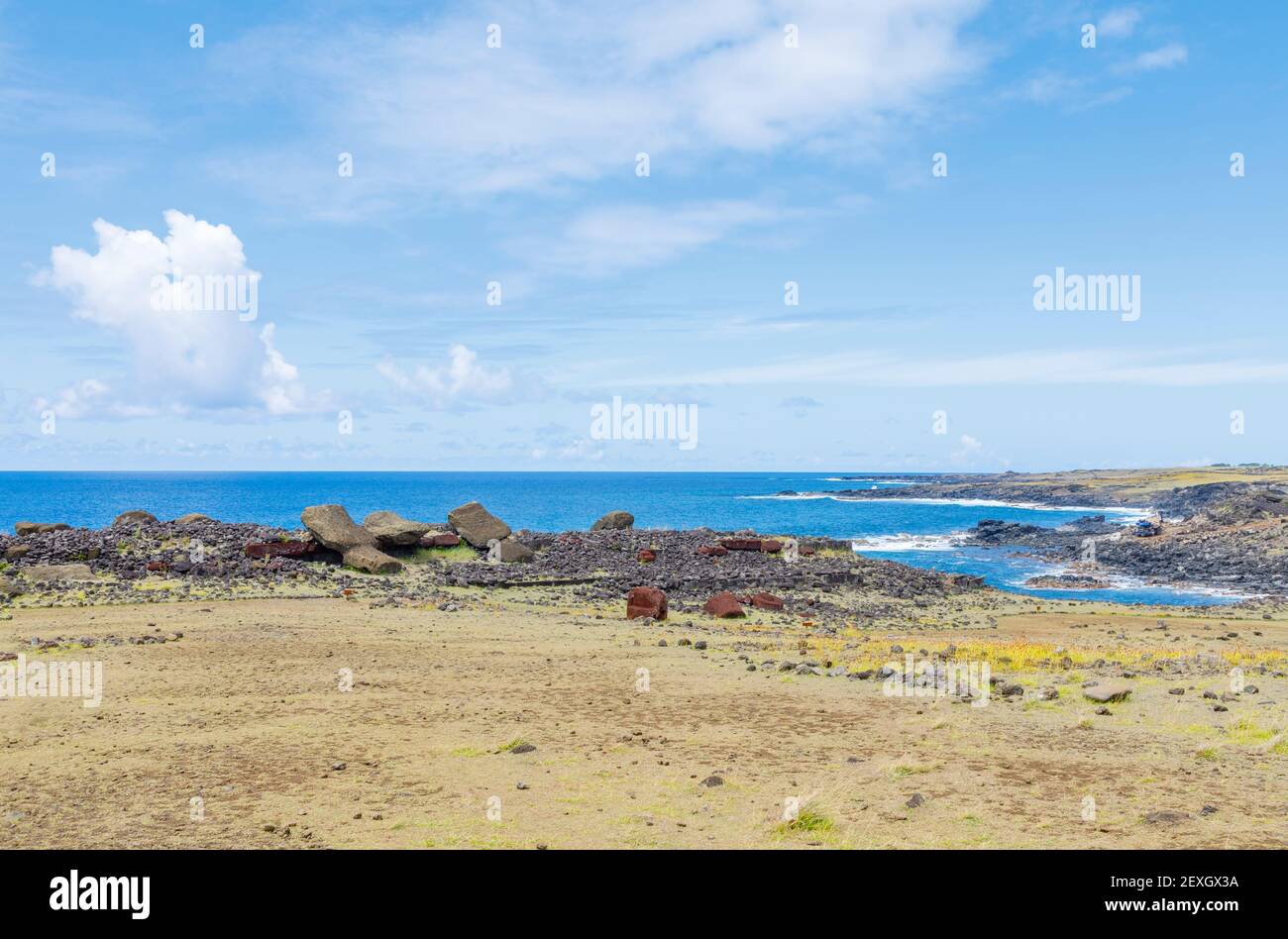 Fallen toppled moai (statues) and pukao (topknots) at Ahu Akahanga on ...