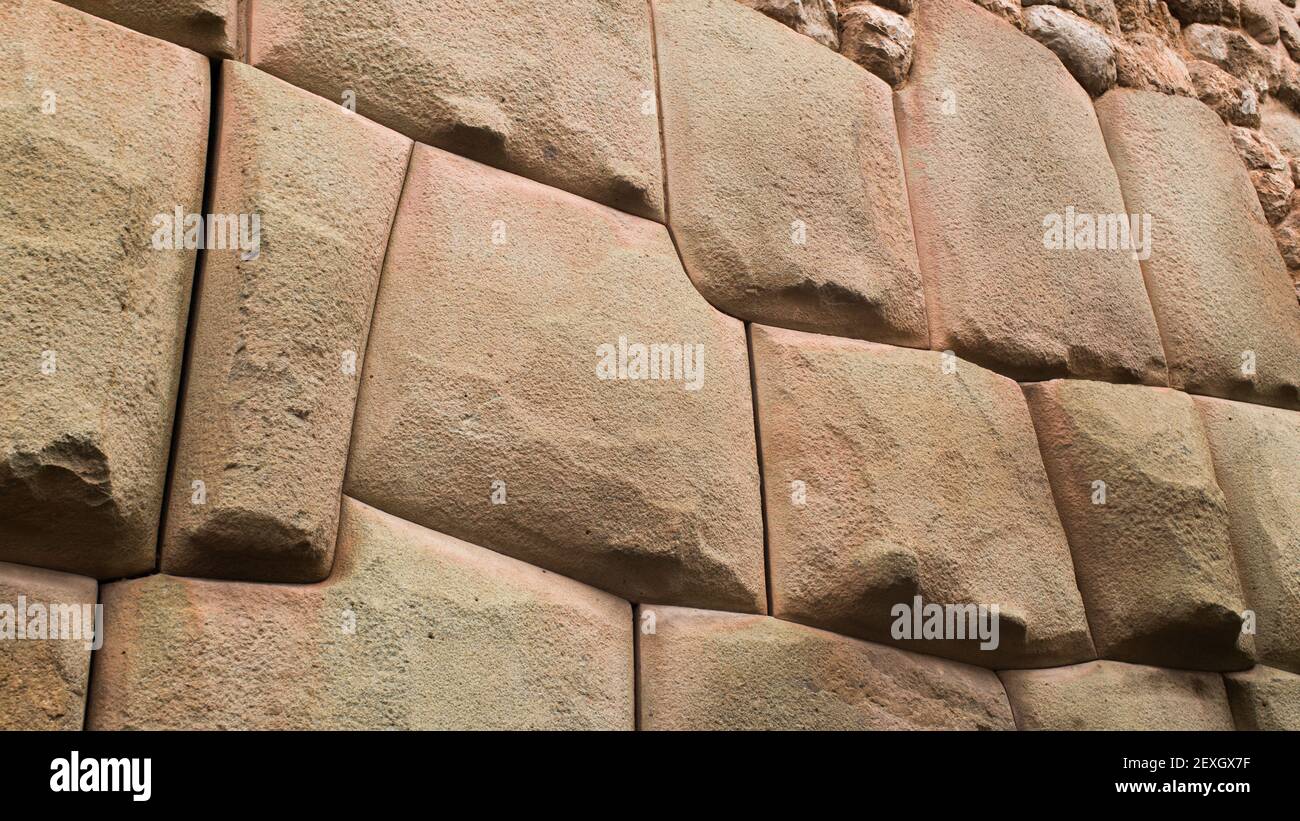 Megalithic stone walls in ancient city of cusco Stock Photo - Alamy