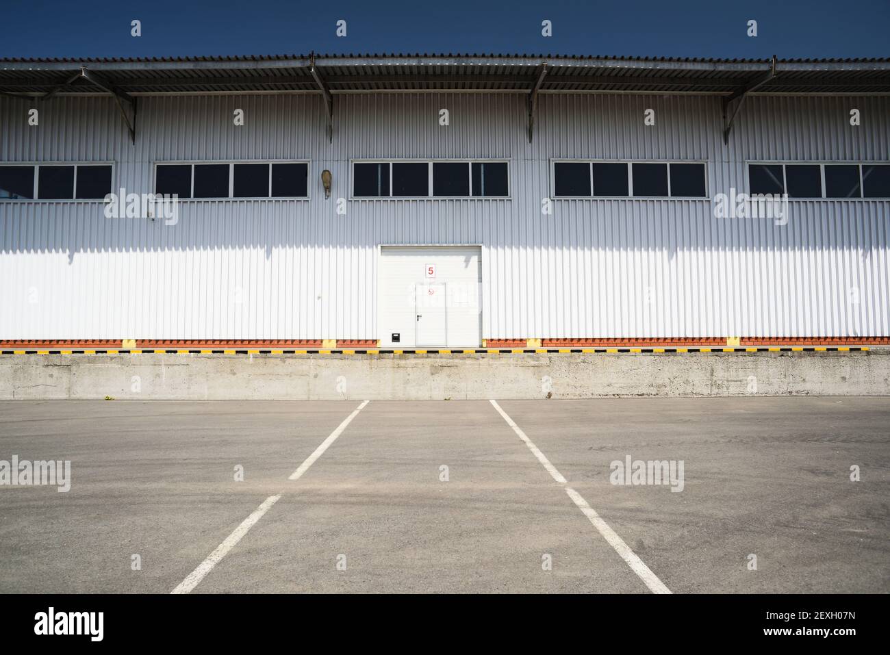 Animal feed factory warehouse. Modern industrial storage building in ...