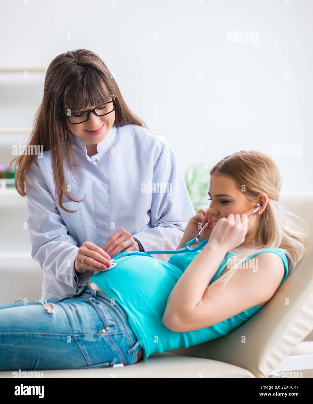 The pregnant woman at regular pregnancy check-up Stock Photo - Alamy