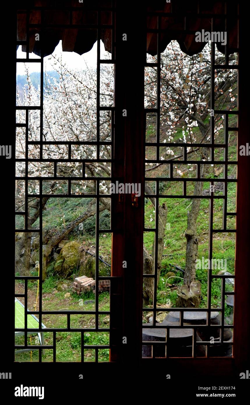 Window in a traditional korean house (hanok) at Maehwa village ...
