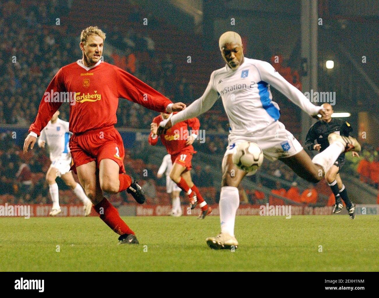 Uefa cup 2003 hi-res stock photography and images - Alamy