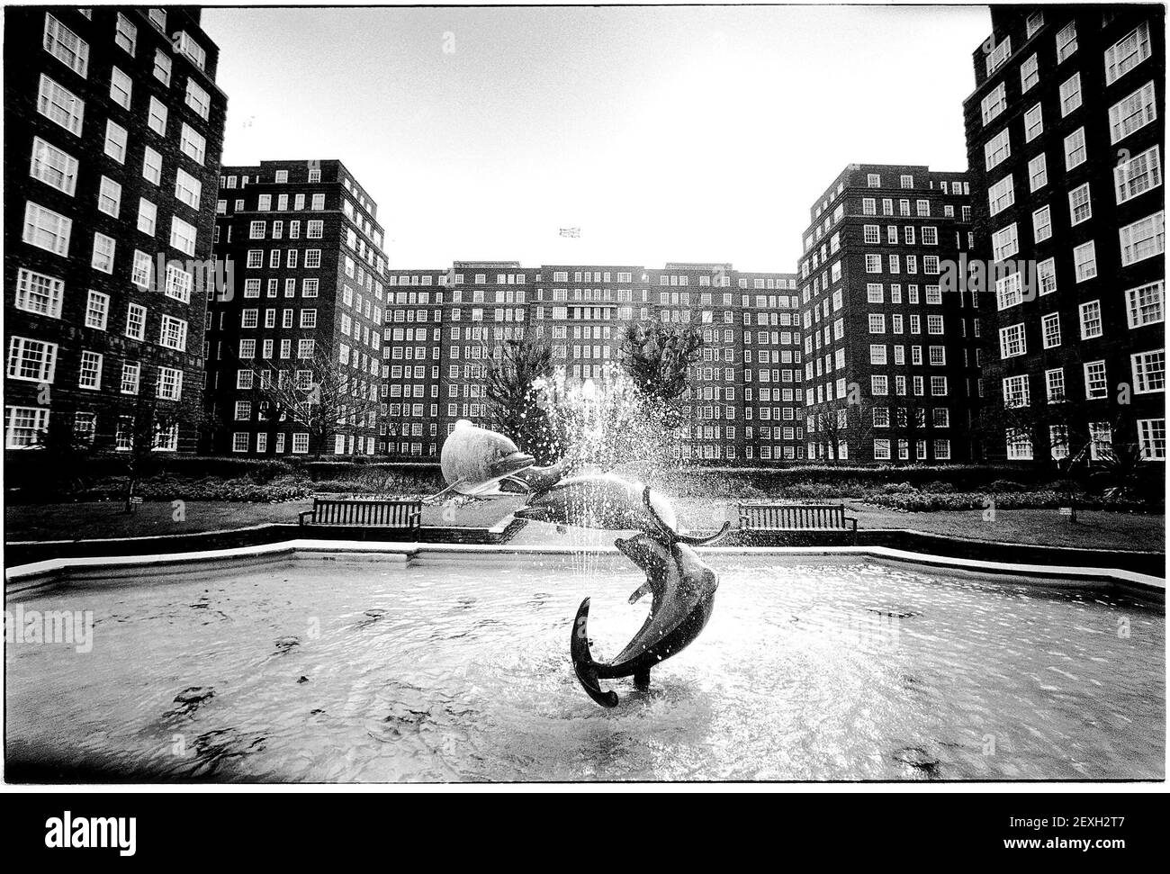 Dolphin square pimlico Cut Out Stock Images & Pictures - Alamy