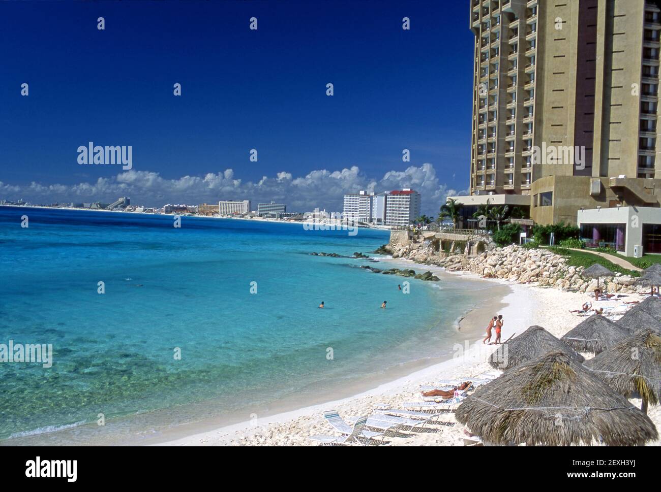 Beaches architecture hi-res stock photography and images - Alamy