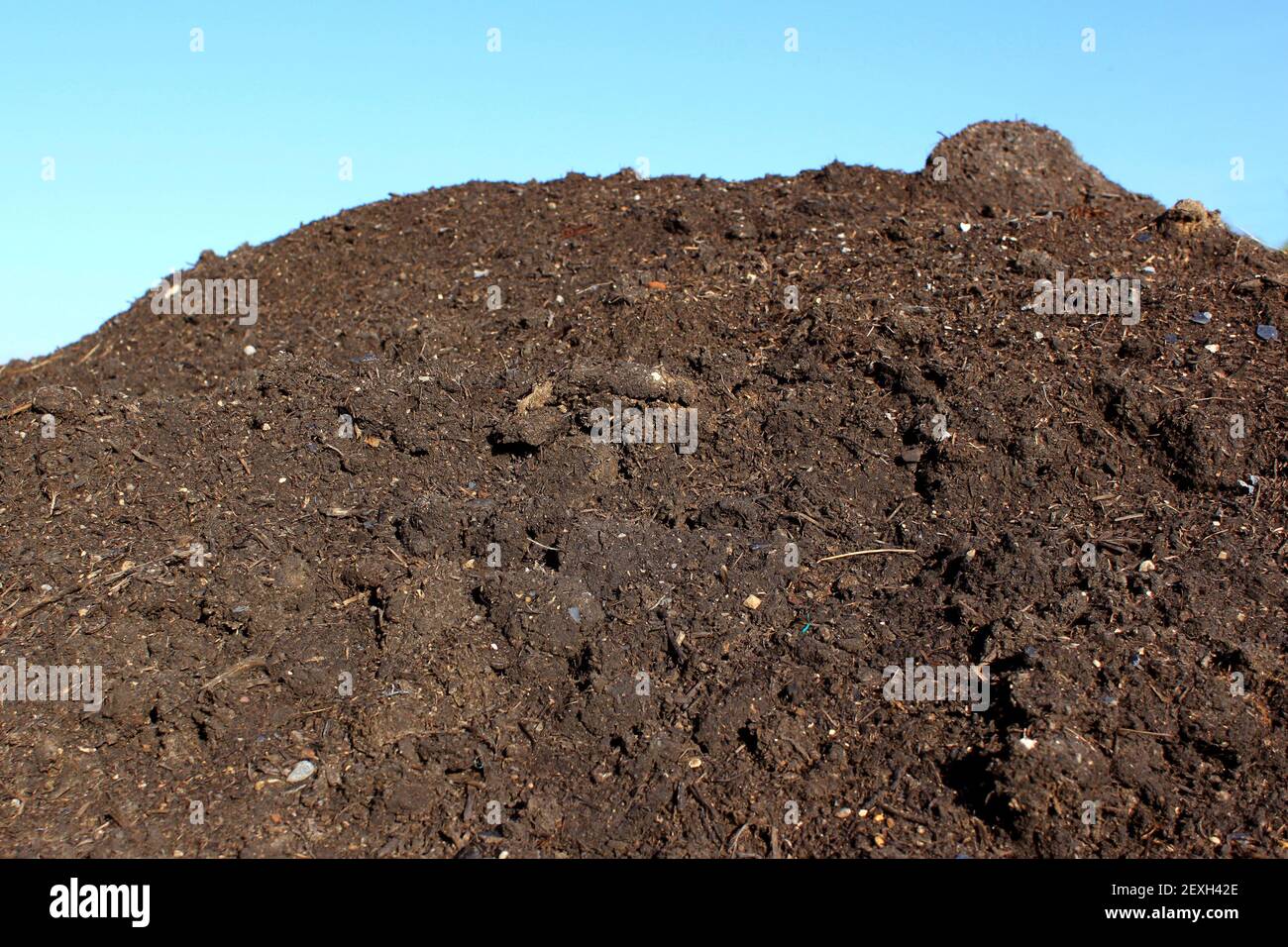 Compost mound hi-res stock photography and images - Alamy