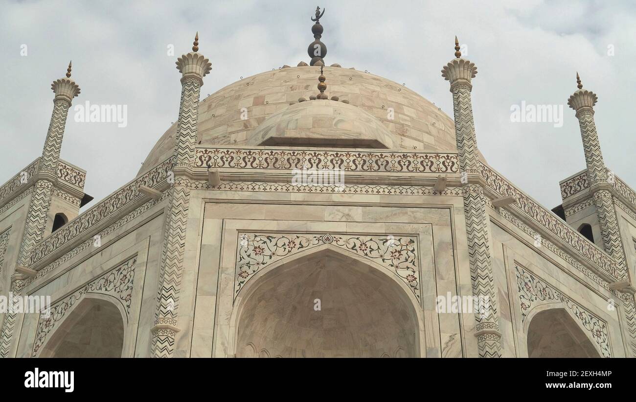 Close up shot taj mahal hi-res stock photography and images - Alamy