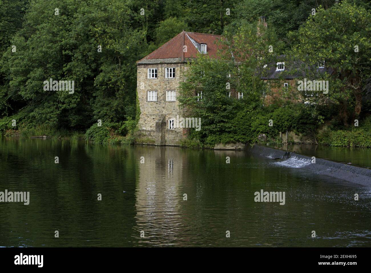 Green pump house hi-res stock photography and images - Alamy