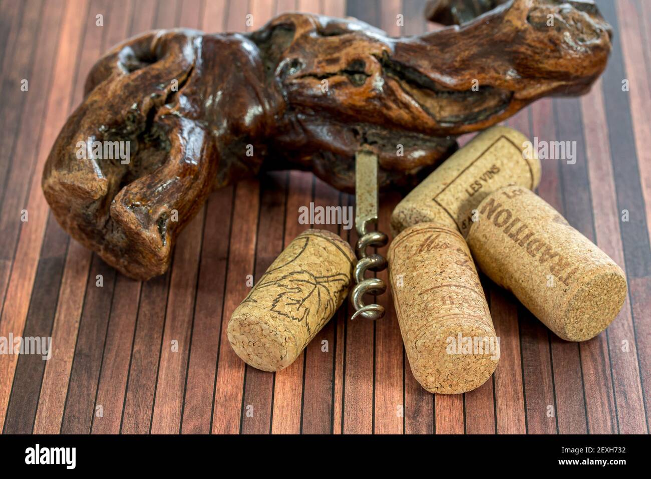 corkscrews and corks Stock Photo - Alamy