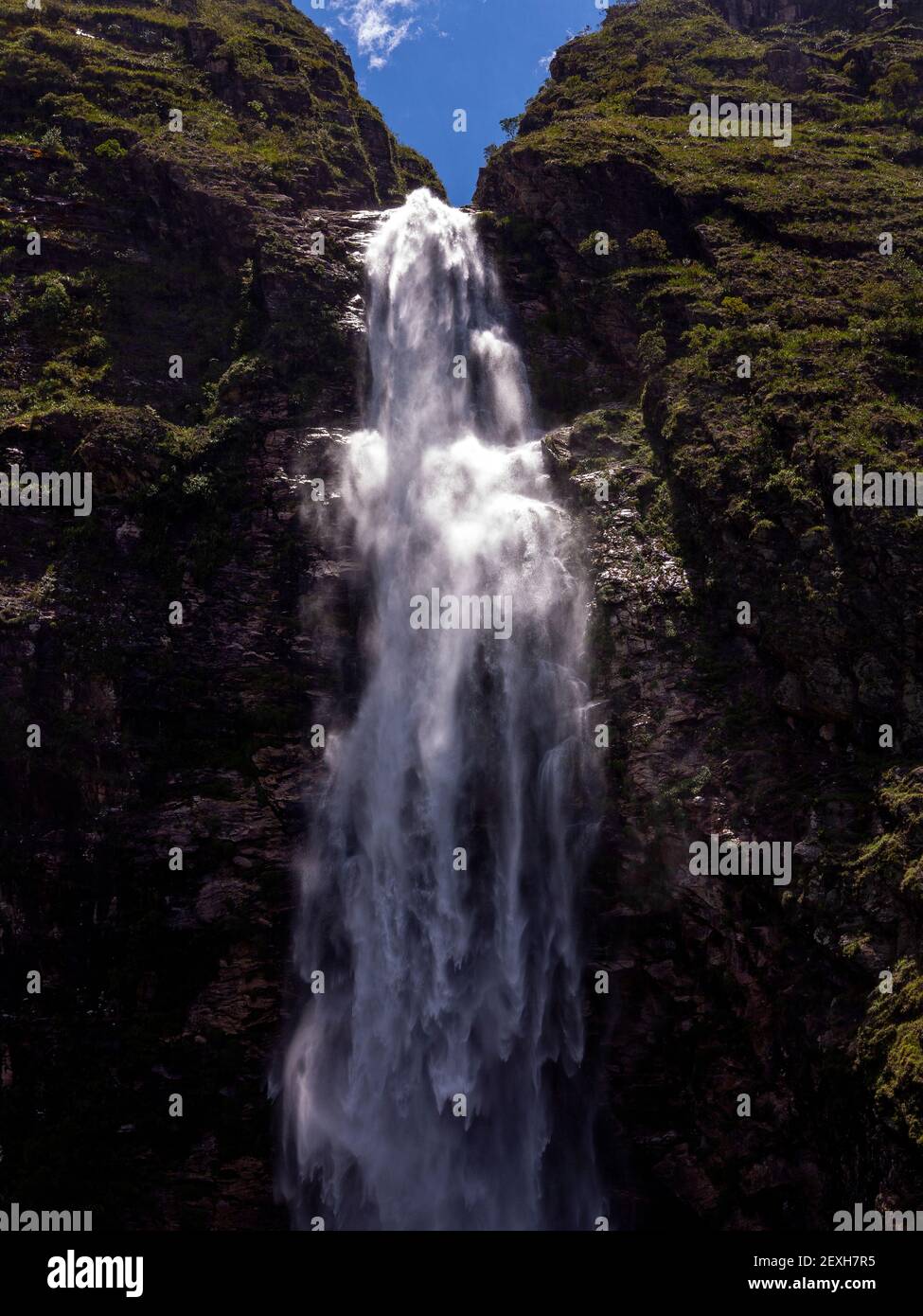 Casca D'anta waterfall at São Francisco river, Serra da Canastra ...