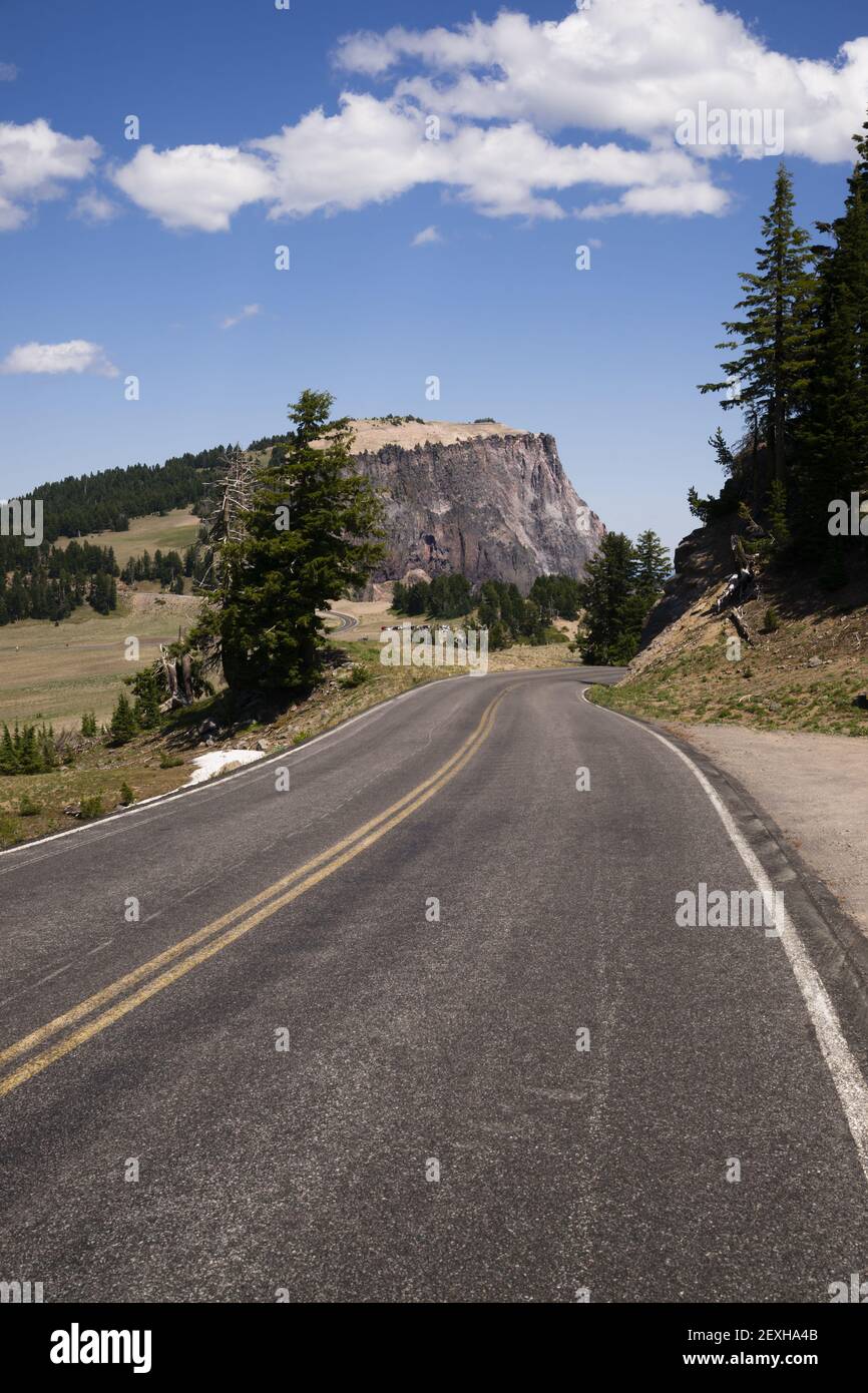 Two lane roads hi-res stock photography and images - Alamy